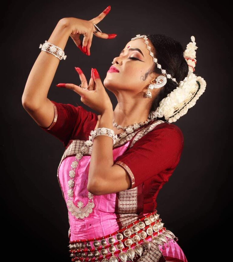 Santasree Sasmal , Odissi Dancer – THE DANCE INDIA